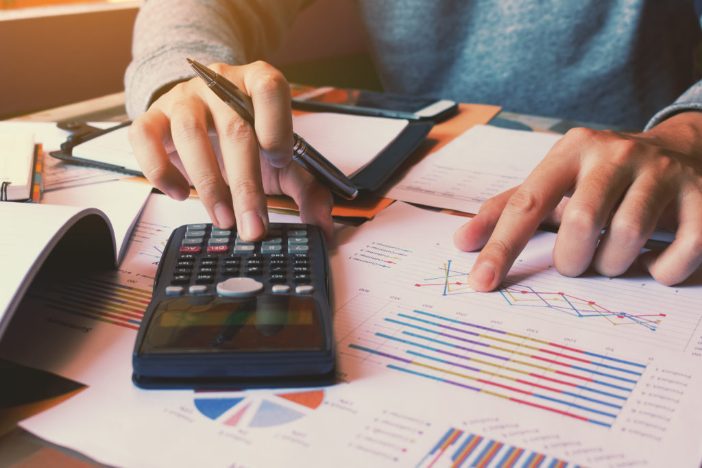 Chasing payments: How to tackle outstanding invoices - CCS Insurance ...